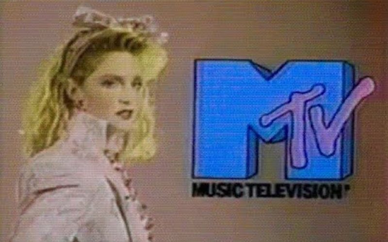 Watch vintage MTV broadcasts from the '80s uploaded from VHS tape