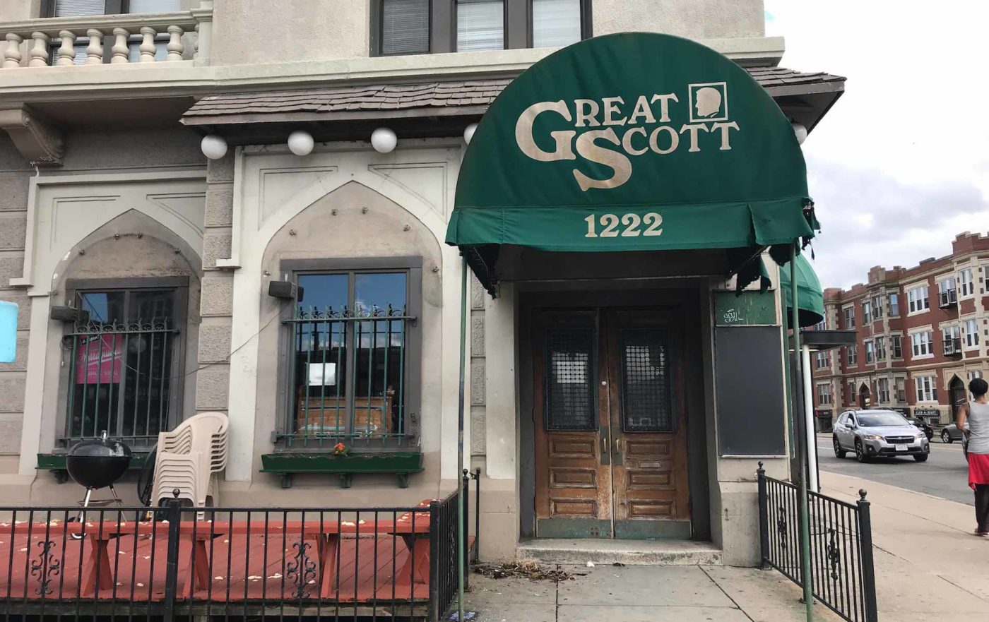 You probably don't want to see what the inside of Great Scott looks ...