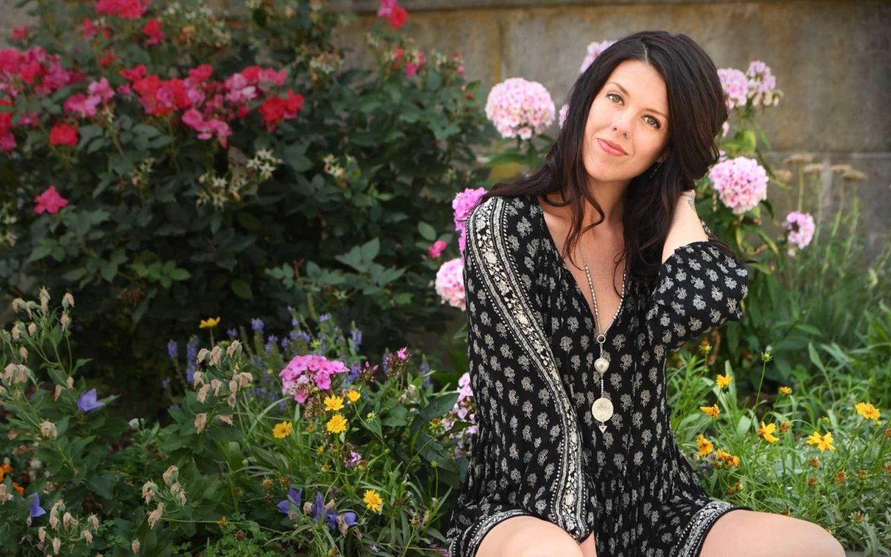 Steeple Doves collaborate with Jamie Hart to raise their voices 'Louder'