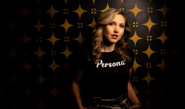 Taylor Tomlinson quells an identity crisis with a return to the stand ...