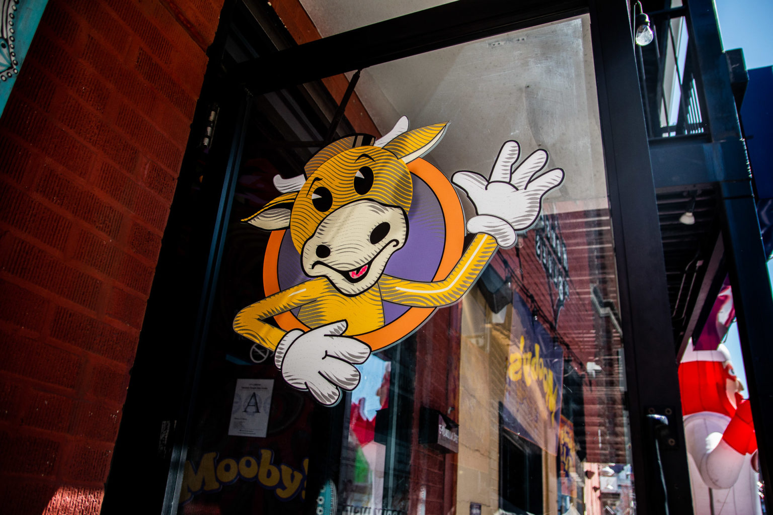 Kevin Smith's golden calf legacy keeps moo-ving with the Mooby's pop-up