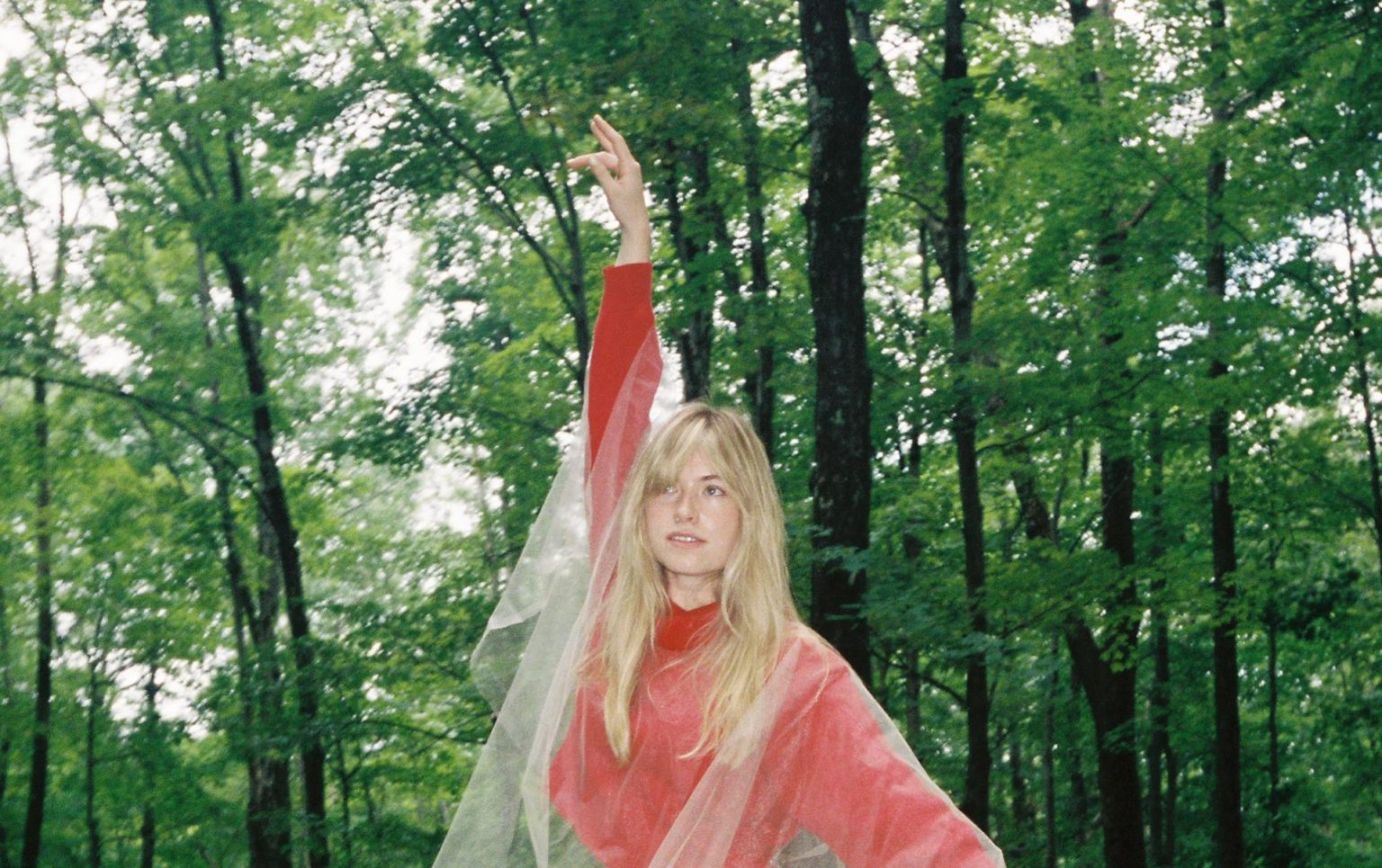 Kate Bollinger drifts in and out of the psych-pop 'Shadows'