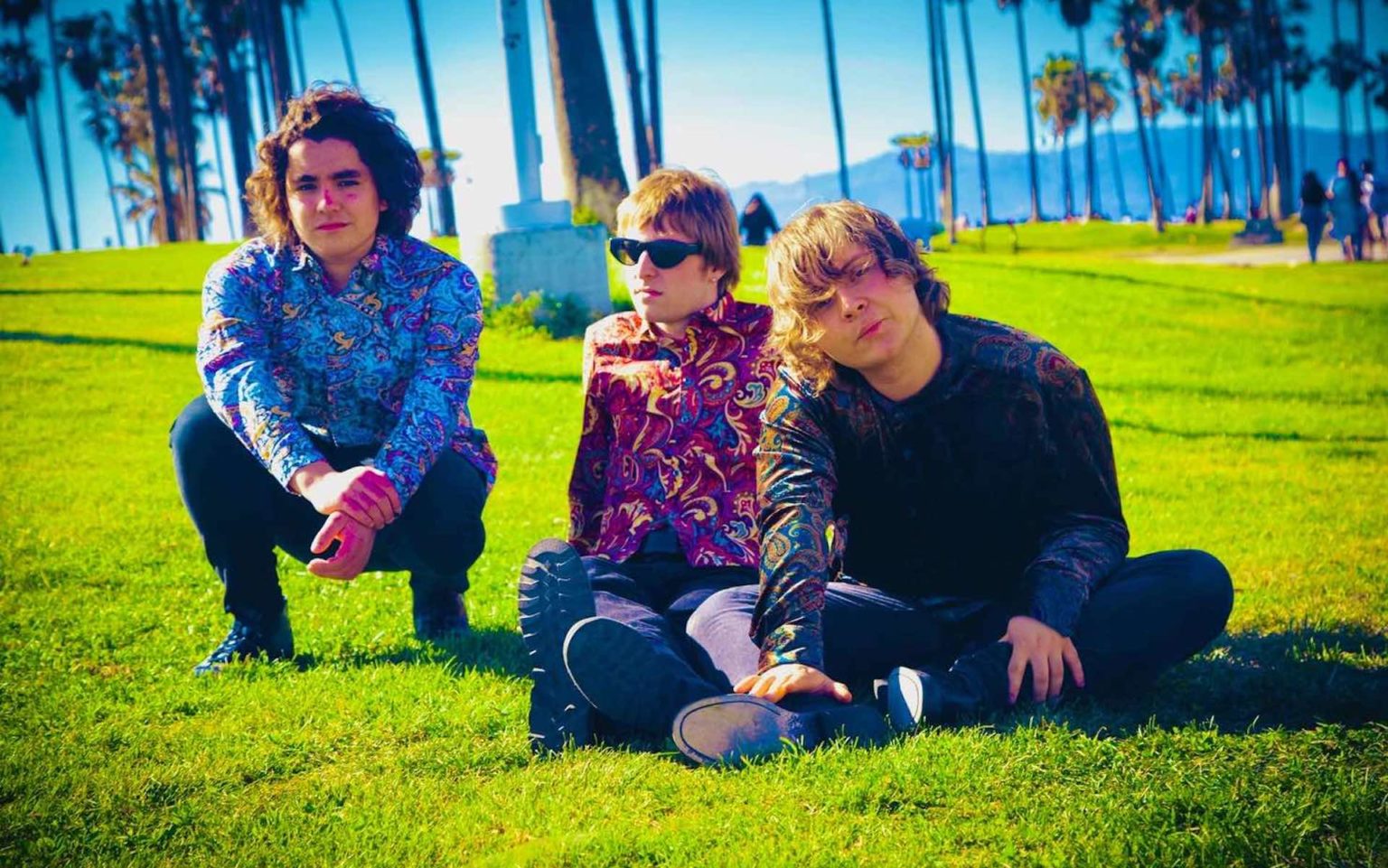 Velvet Starlings run wild and free in the video for 'Can't Control'