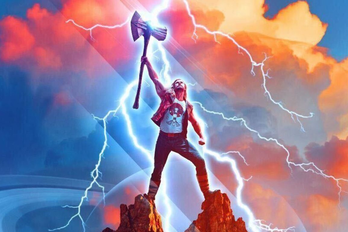 This shirtless dude headbanging to Slayer during Hurricane Matthew is ...