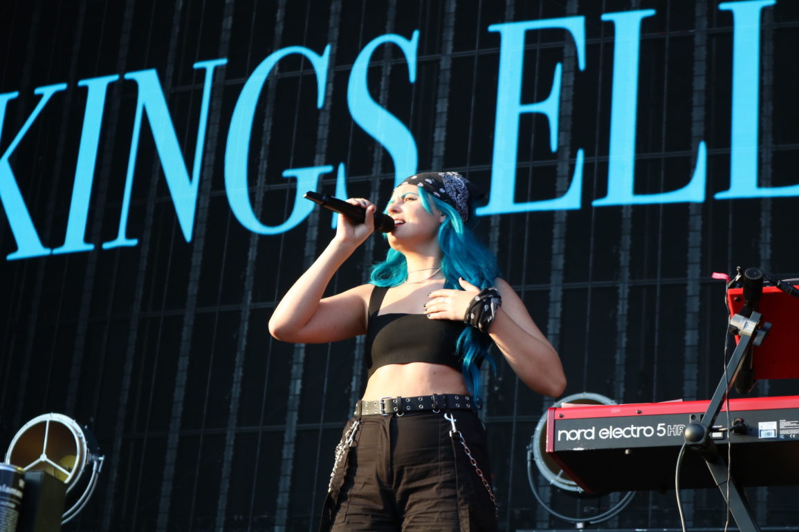 Live Review: Kings Elliot inches closer to her crown at Fenway Park