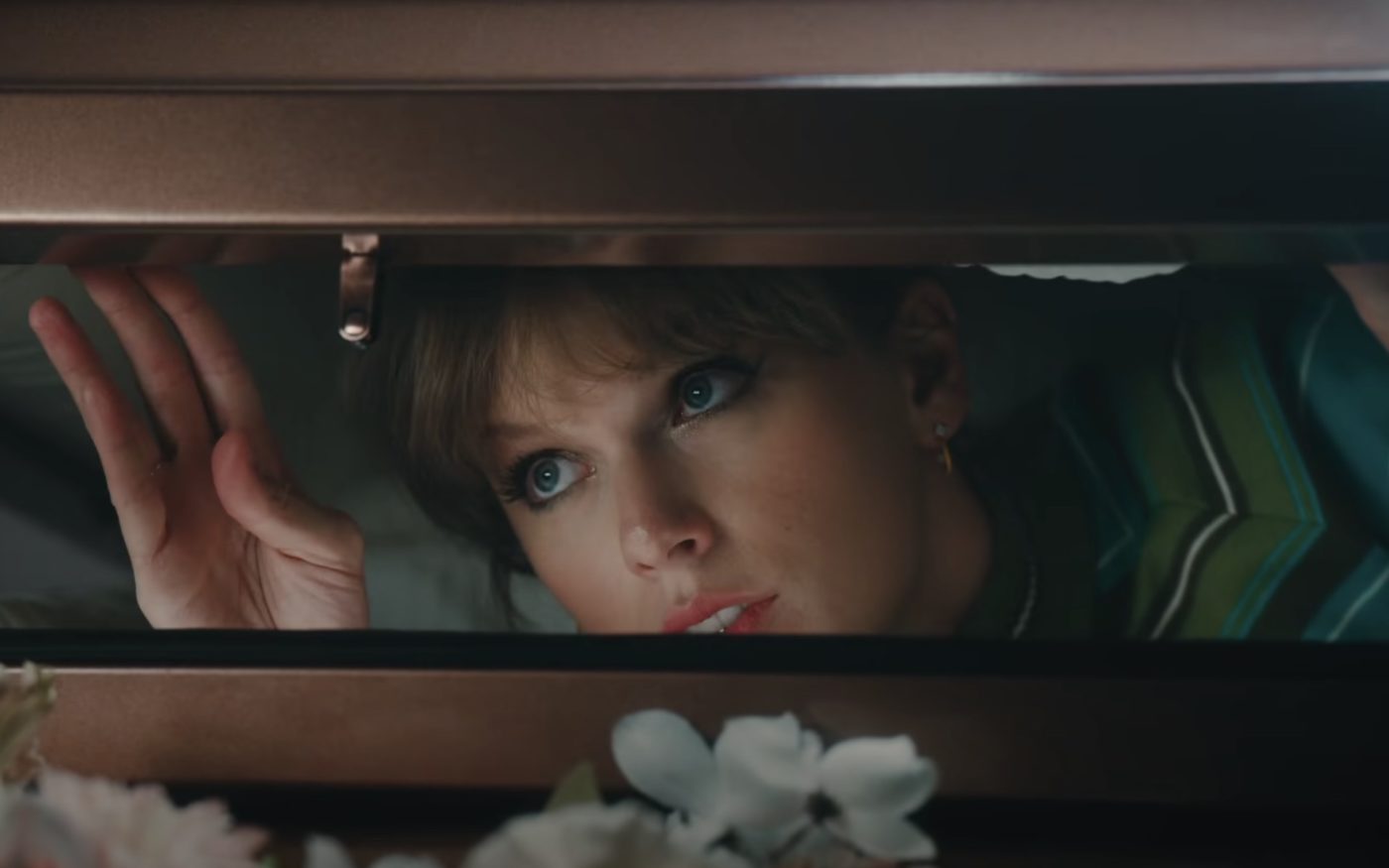 Taylor Swift makes grave request of Andover's Titan Casket
