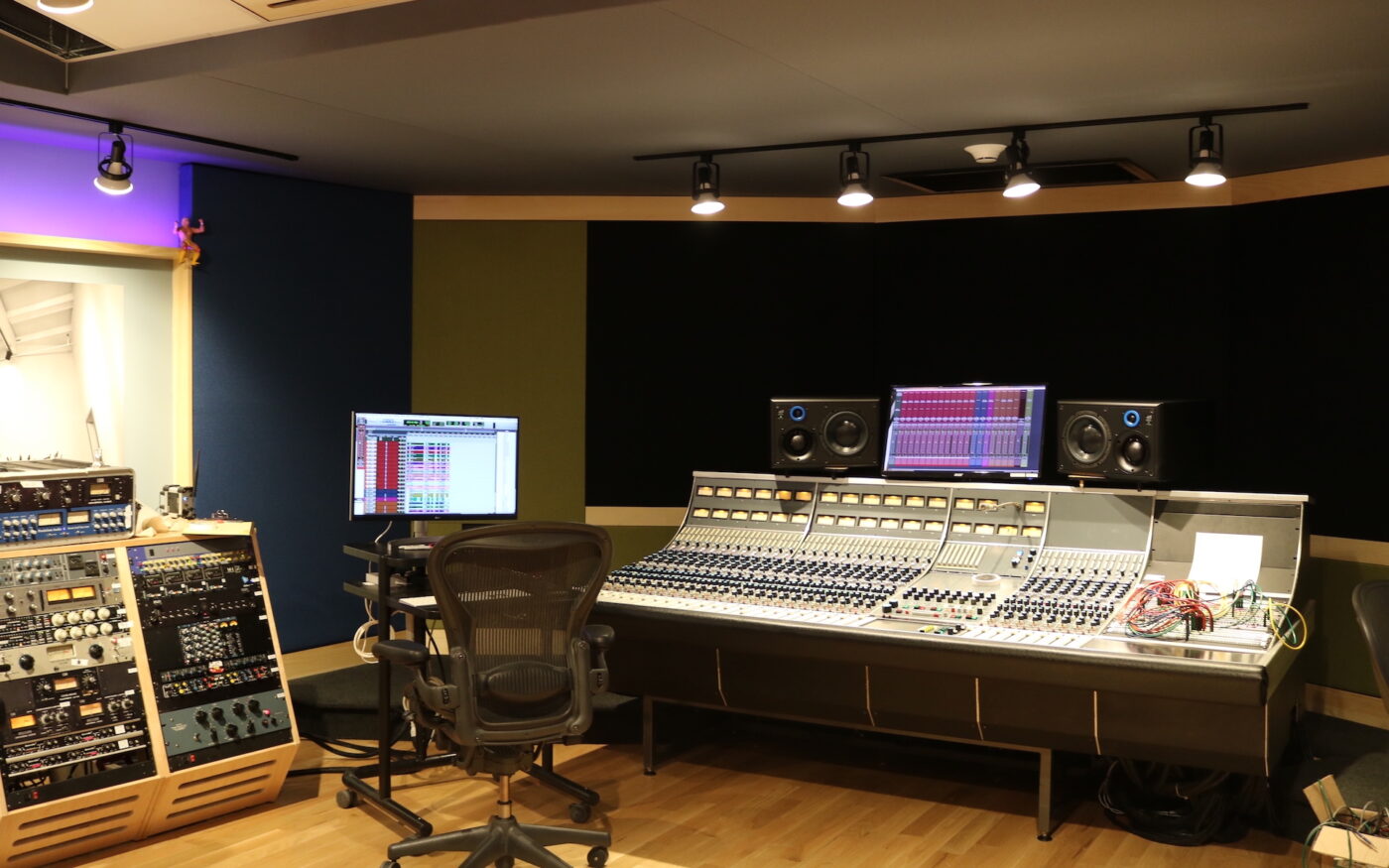Q Division refines its sound and vision at new Cambridge studio