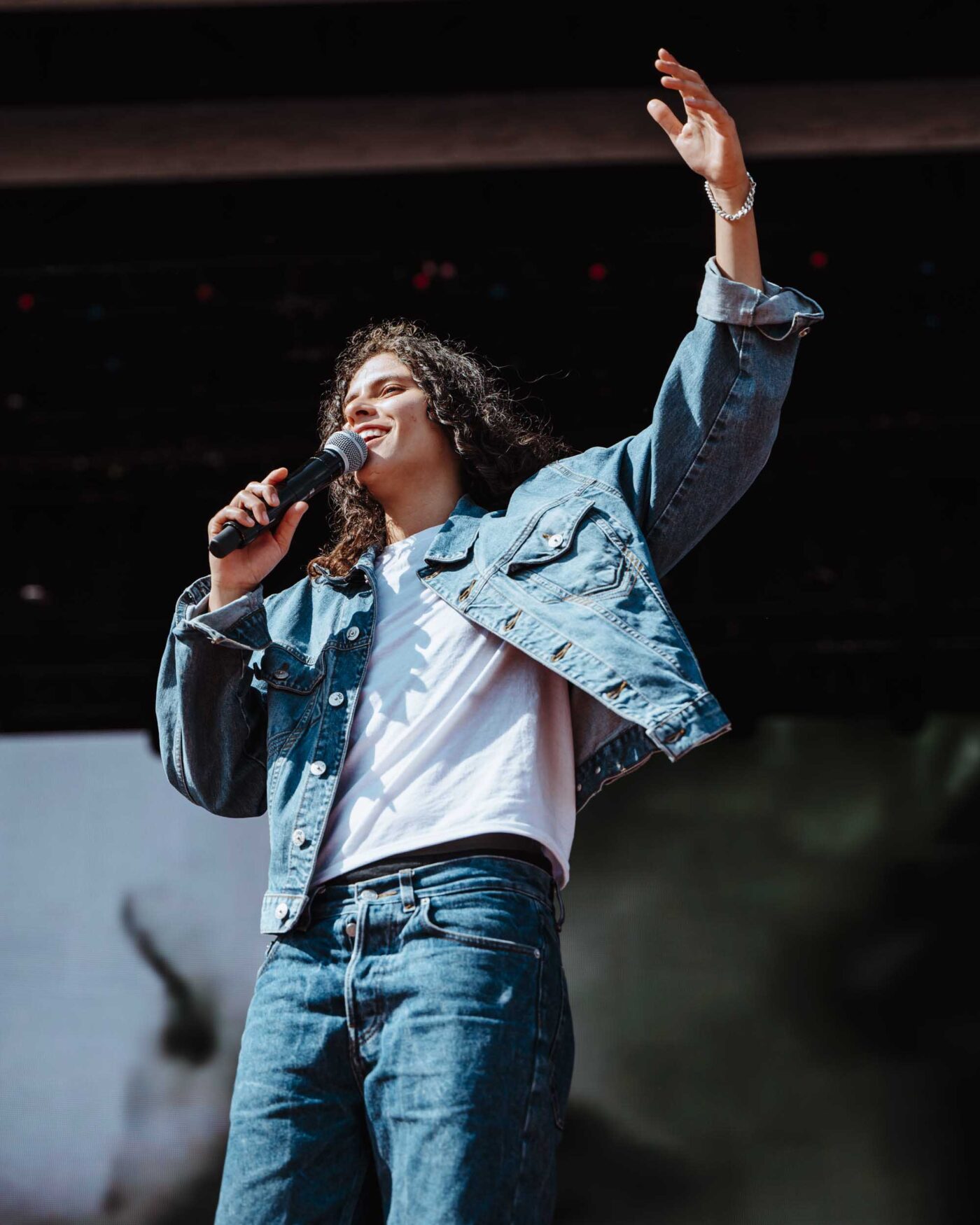 Boston Calling Photo Gallery: 070 Shake live on the Green Stage