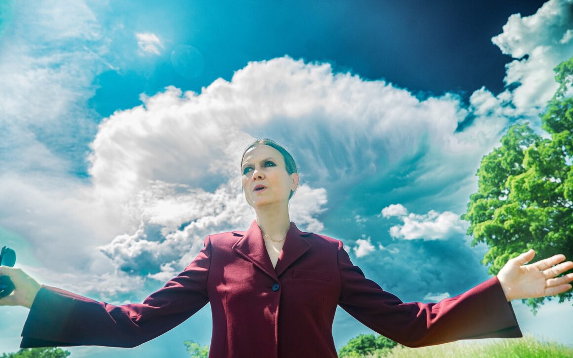 617 Q&A: Juliana Hatfield on her relationship with Boston, ELO, and organic covers