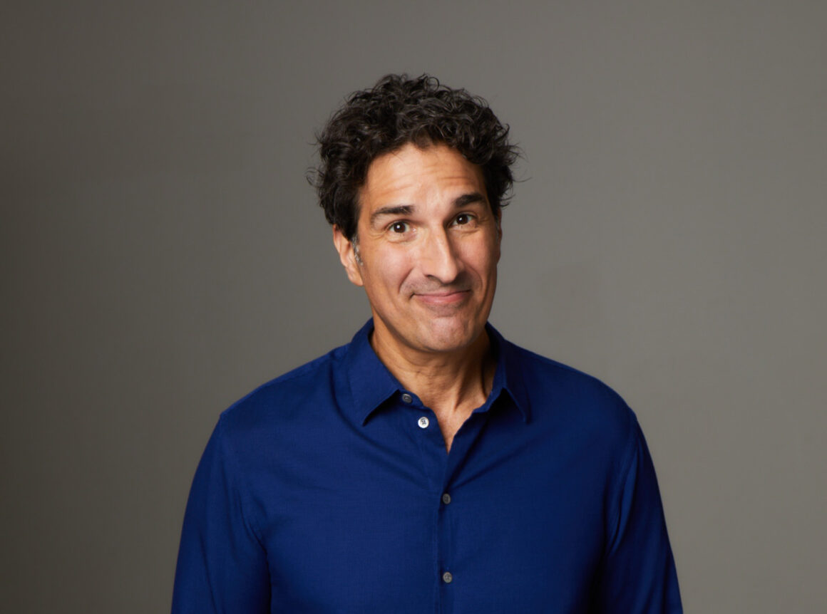 Mic'd Up: Gary Gulman strikes 'Comedy Gold' in Harvard Square
