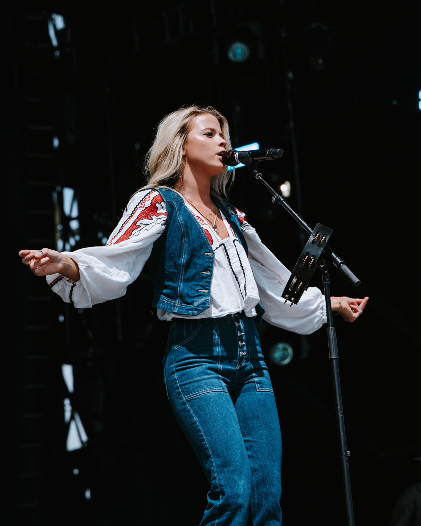 Photo Gallery: The Castellows live at Boston Calling - Vanyaland