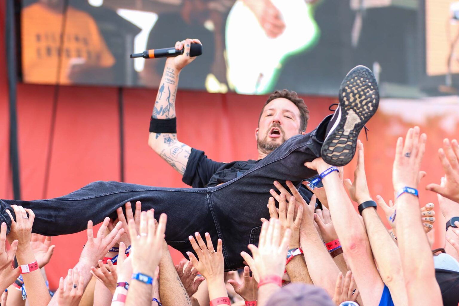 Photo Gallery: Frank Turner live at Boston Calling - Vanyaland