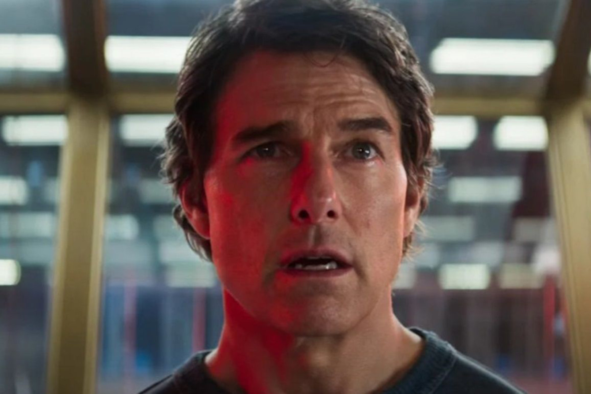 See Tom Cruise run, fight, and crash the Olympics in 'Mission ...