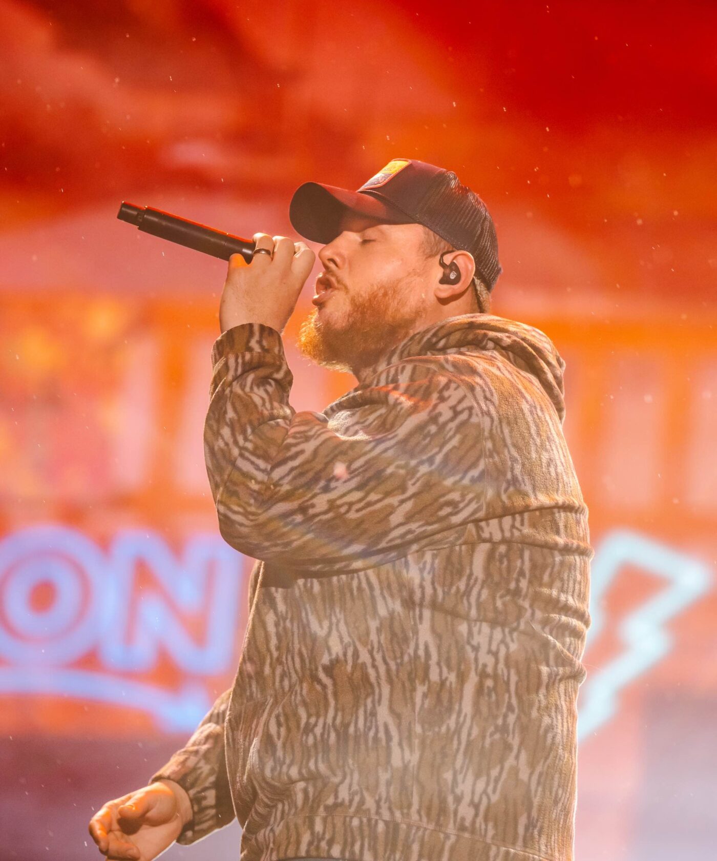 Boston Calling Photo: Luke Combs live on the Green Stage