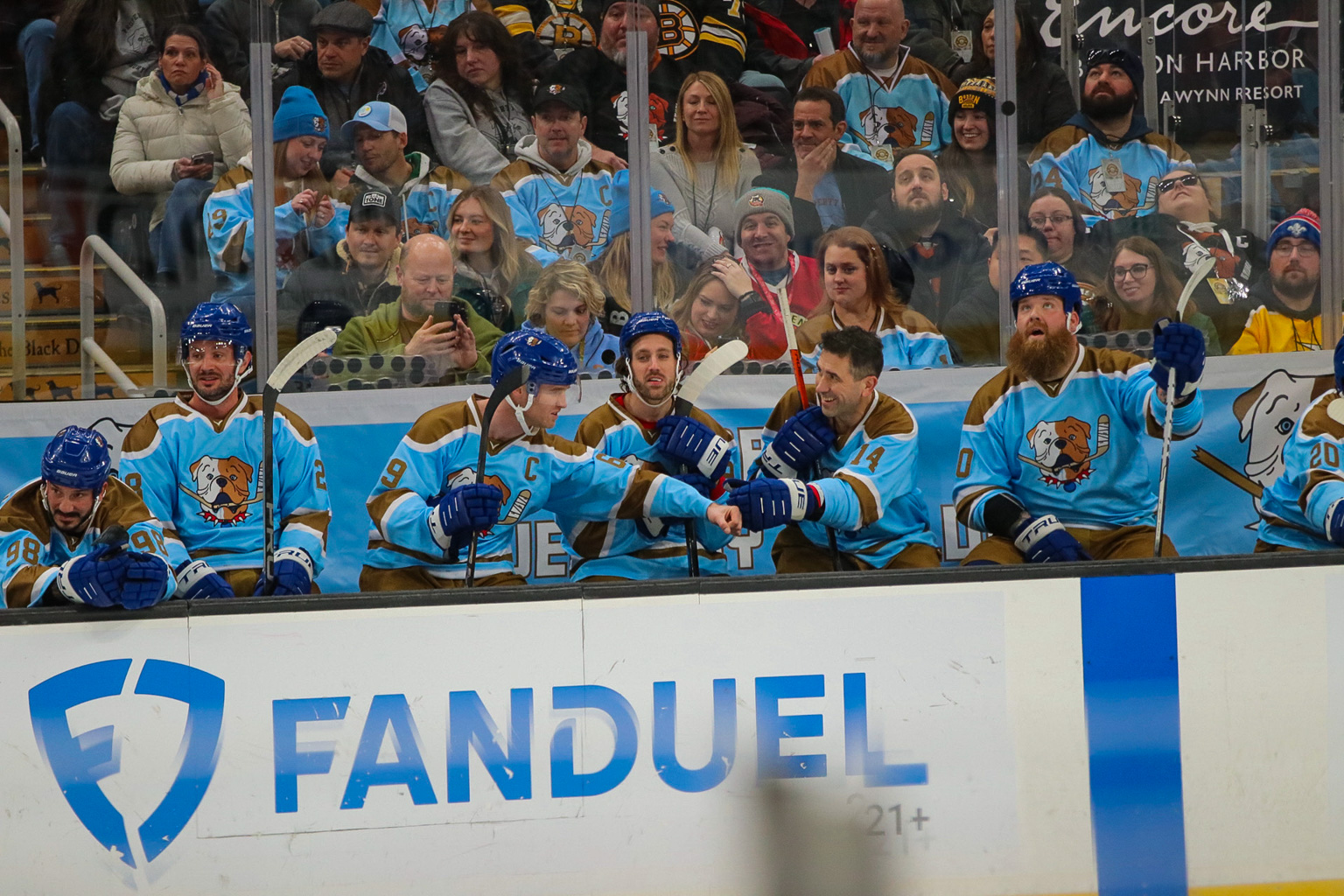 'Shoresy' shows up and sets the tone with 'Fall Classic' at TD Garden